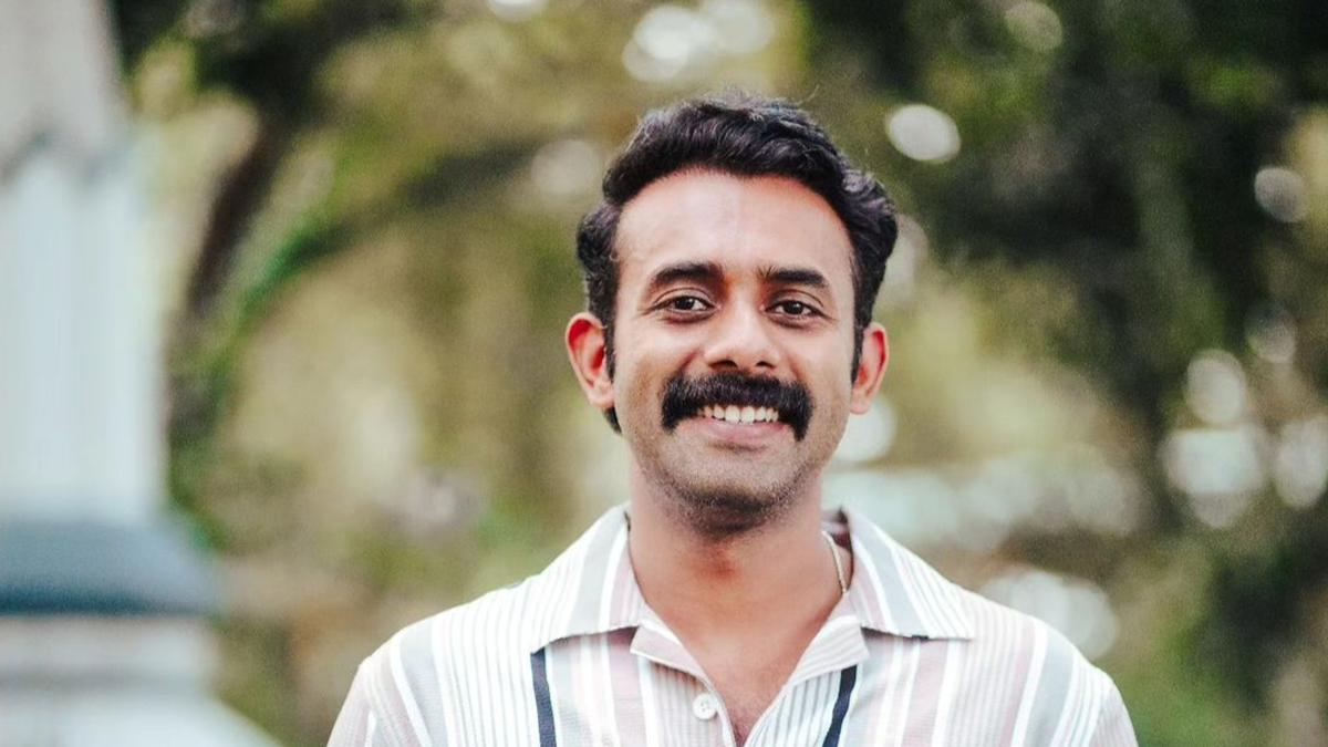 Arjun Ashokan, Aparna Das starrer ‘Anand Sreebala’ wrapped up - The Hindu